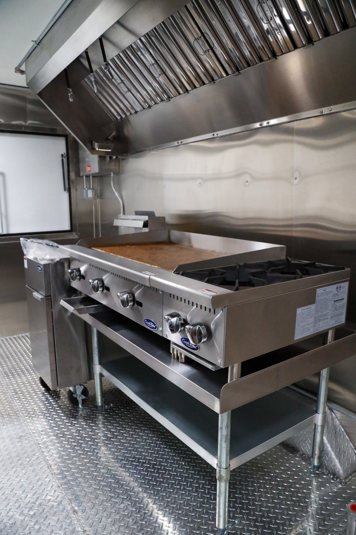 The Wagon Orange 14x8 Trailer – foodcartsonline